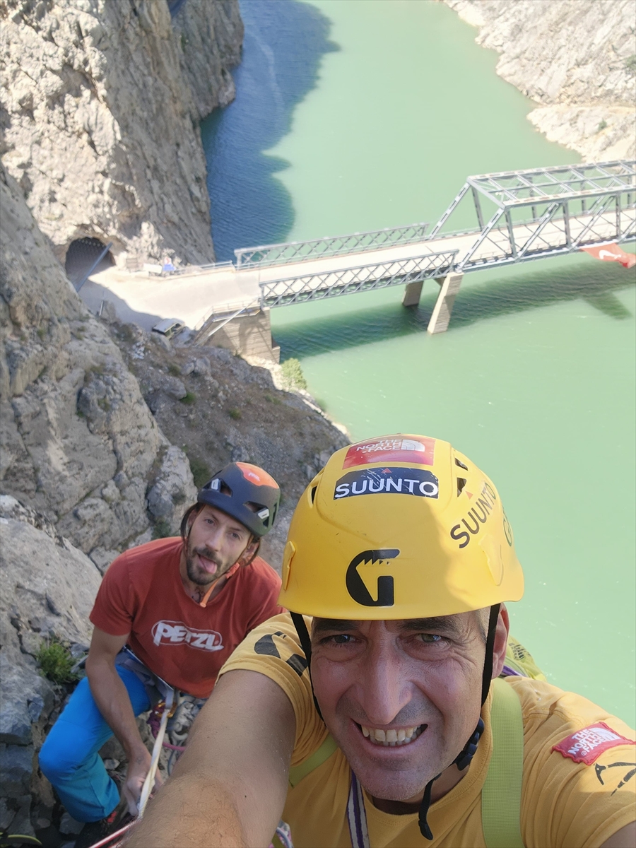 Everest'e 3 kez çıkan Türk: Tunç Fındık - Erzincan Haber, Erzincan